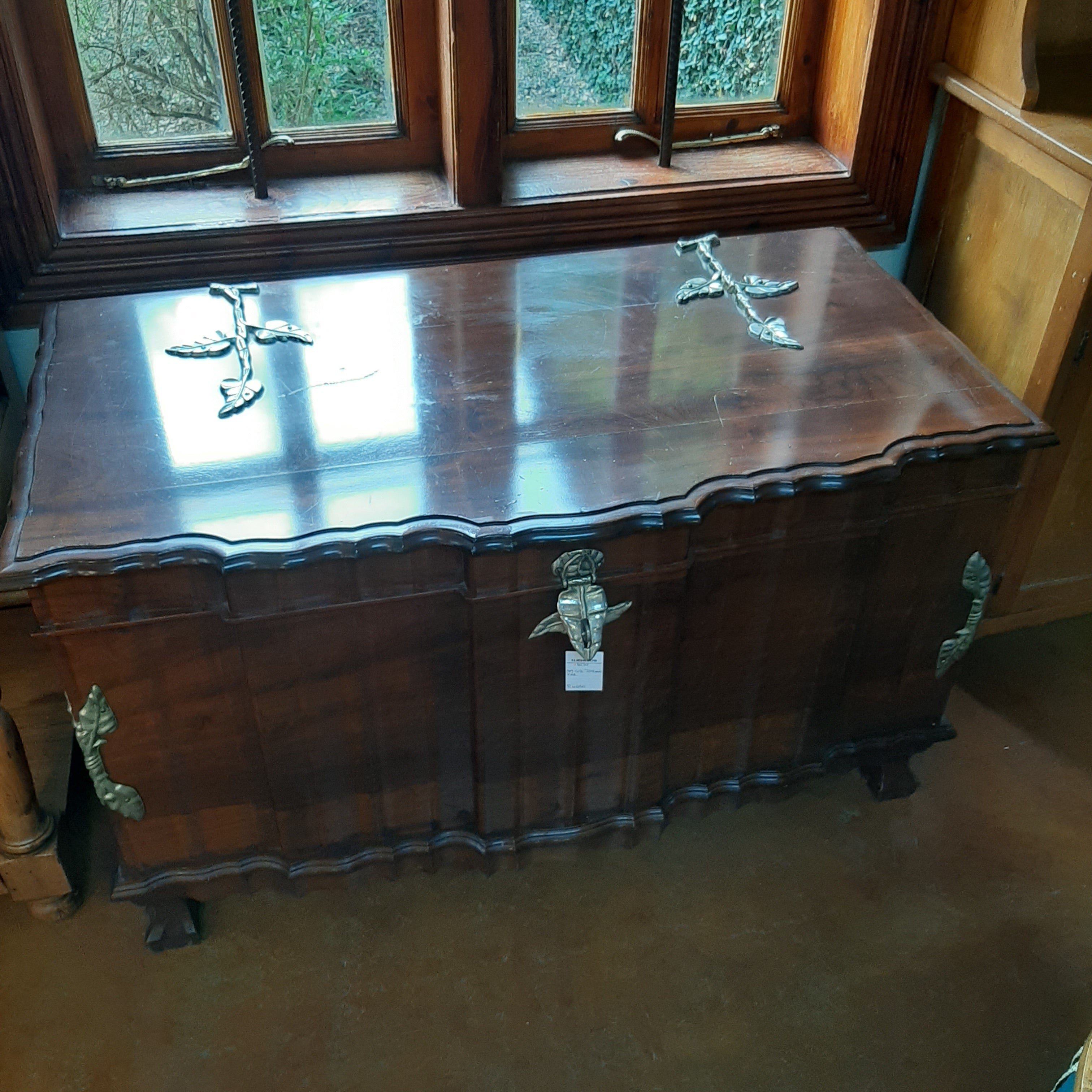 Antique Kist with brass handles – Elmswood Country Centre