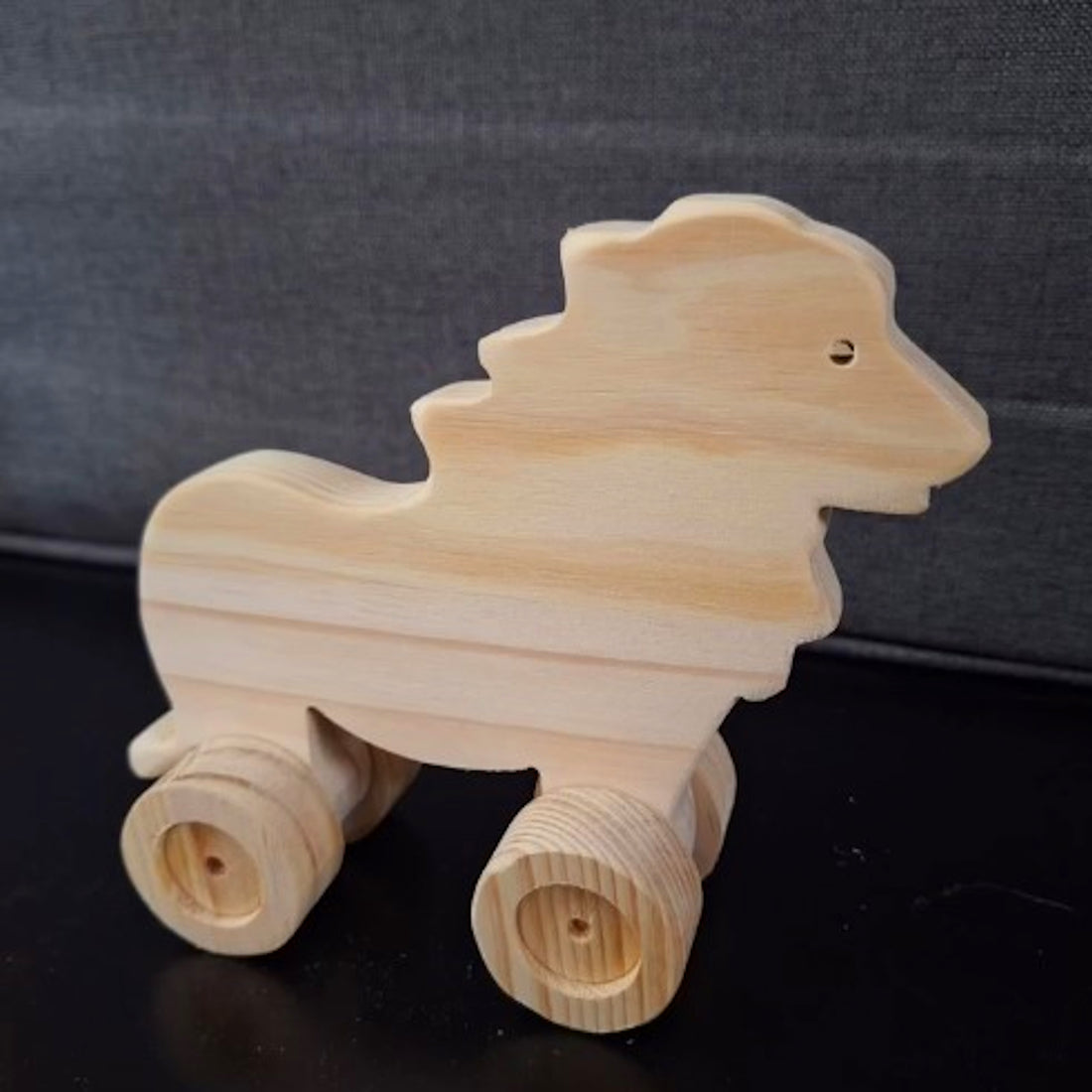 Pull String Lion – Elmswood Country Centre