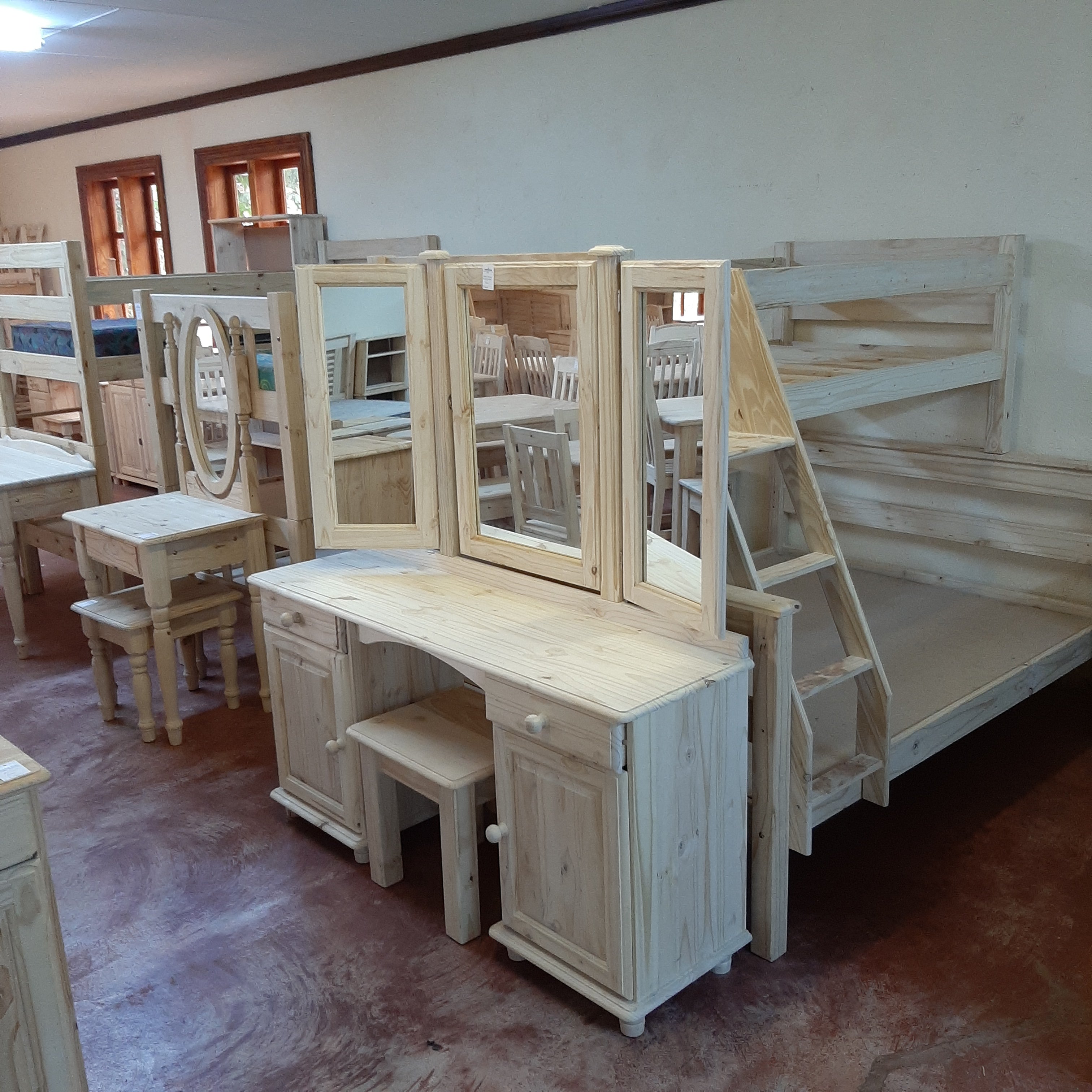 Raw dressing table – Elmswood Country Centre